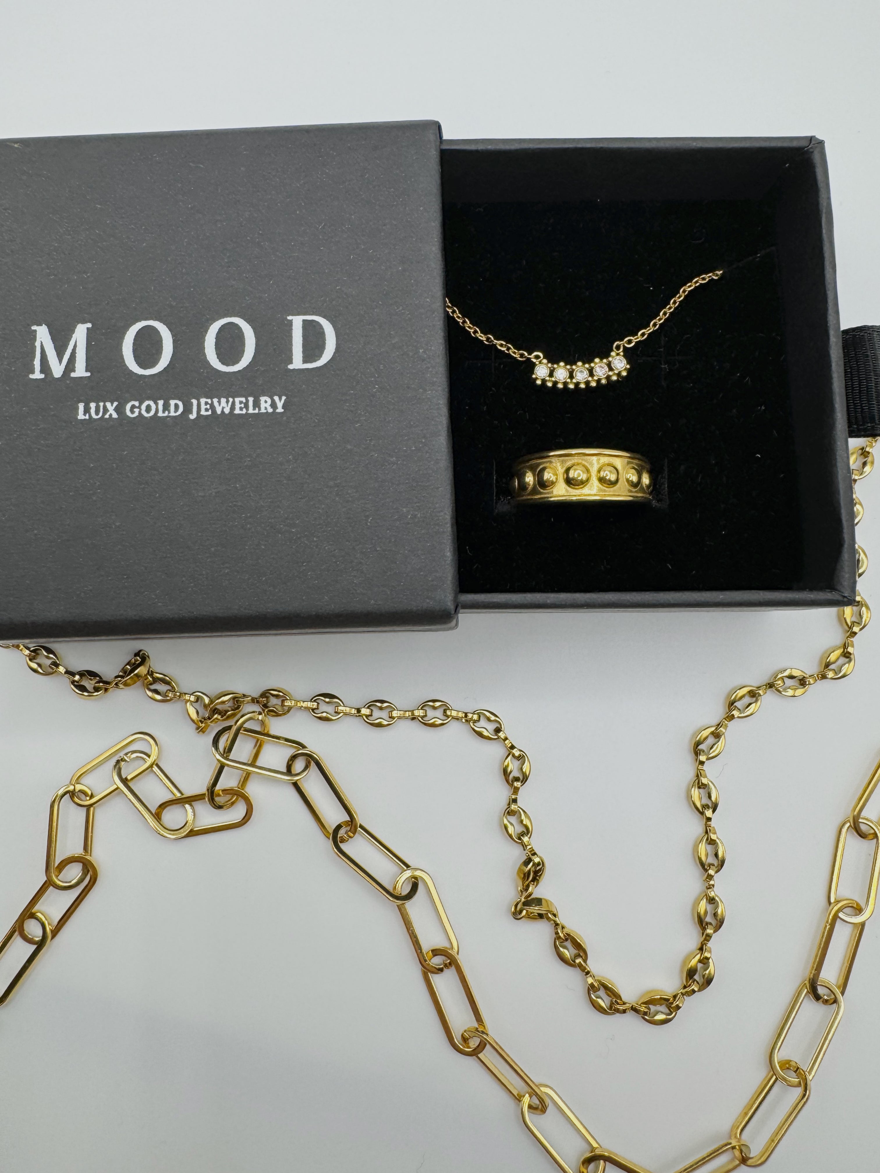 Necklaces – MOOD